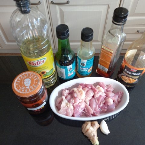 Kip-ketjap met rijst - WWW.FIJNE-RECEPTEN.NL