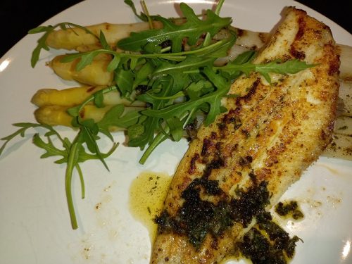 Sliptong met Gegrilde Asperges en Peterseliesaus - WWW.FIJNE-RECEPTEN.NL